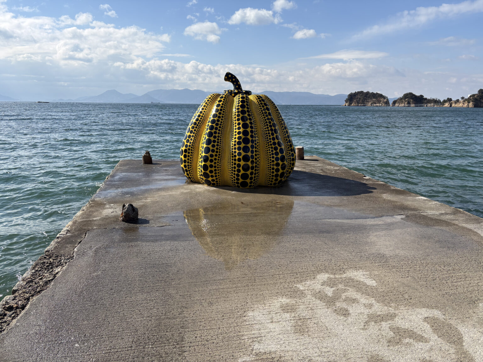 A Landscape with Pumpkins — Yayoi Kusama, Naoshima, and the Power of Art | Finding Naoshima