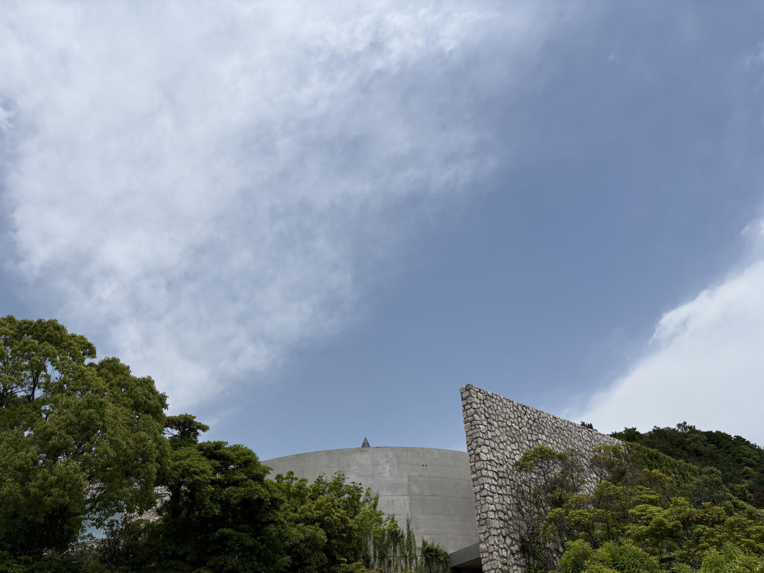 A Peaceful Encounter with Art and Nature – Benesse House Museum ...